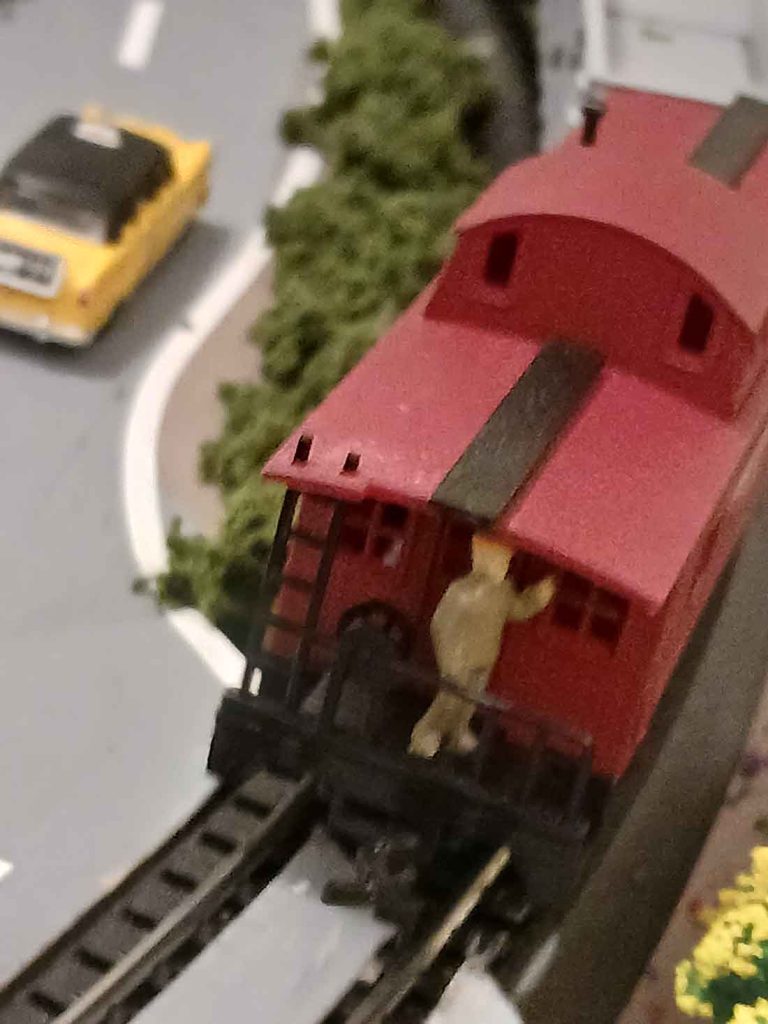 Woodland scenics foam track bed - Model railroad layouts plansModel ...