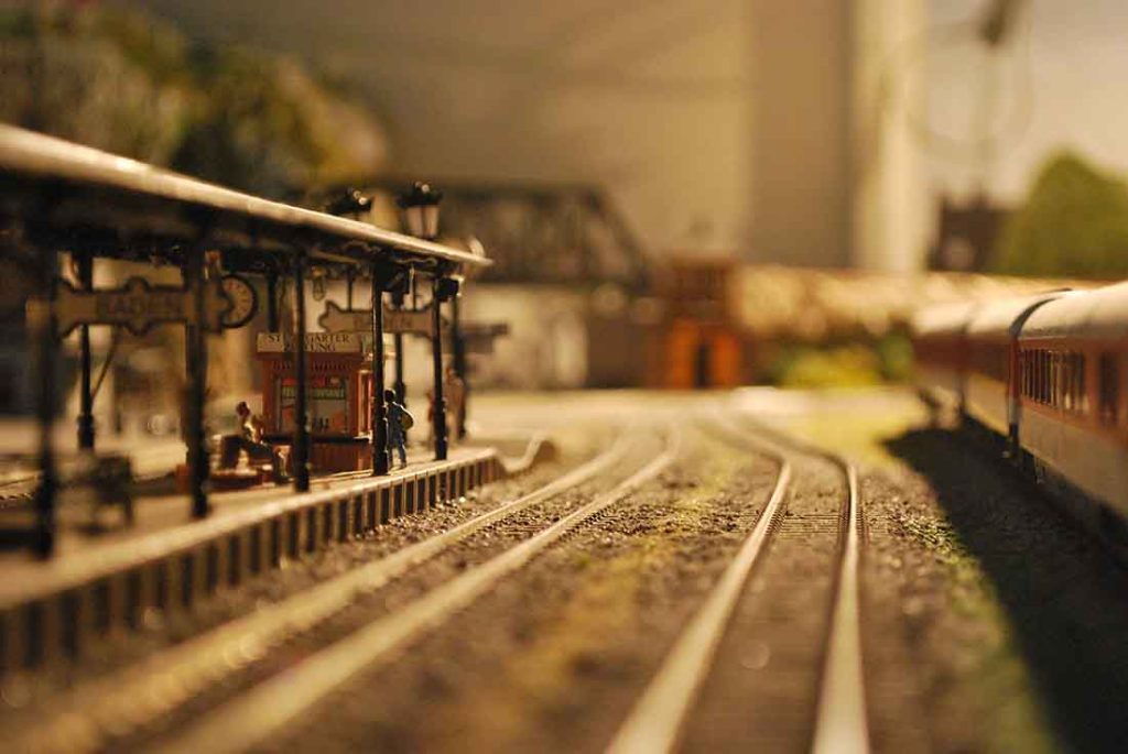 European HO scale DCC - Model railroad layouts plansModel railroad ...