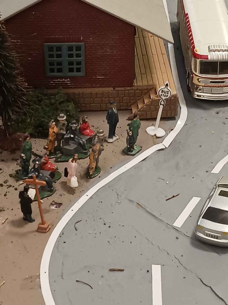 Woodland scenics foam track bed - Model railroad layouts plansModel ...