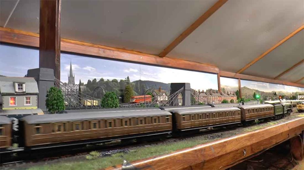 European HO scale DCC - Model railroad layouts plansModel railroad ...