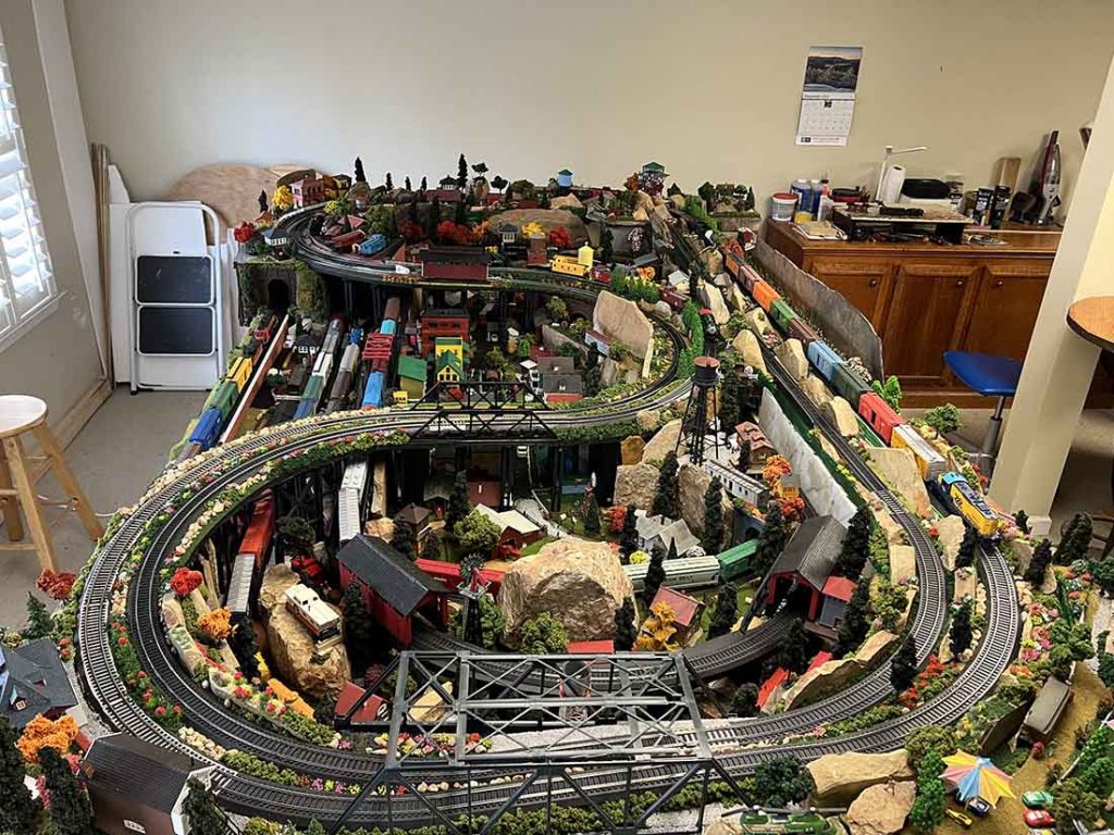 Tyco HO trains - Model railroad layouts plansModel railroad layouts plans