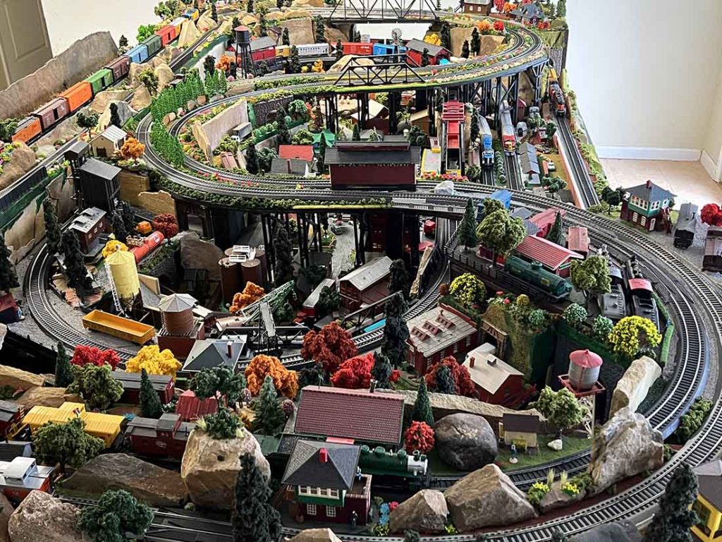 Tyco HO trains - Model railroad layouts plansModel railroad layouts plans