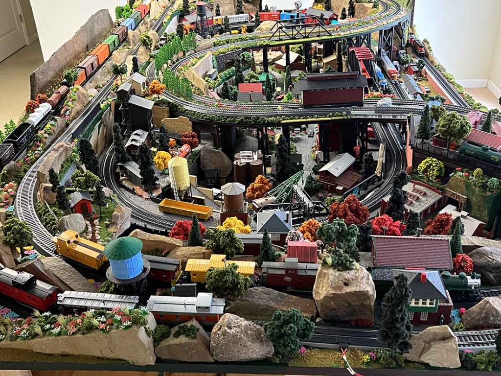 Tyco HO trains - Model railroad layouts plansModel railroad layouts plans