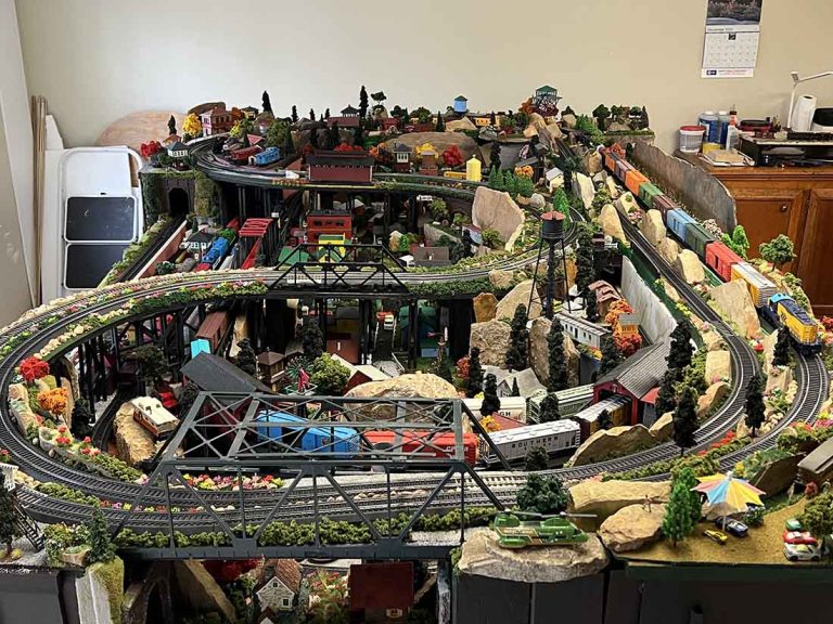 Tyco HO trains - Model railroad layouts plansModel railroad layouts plans