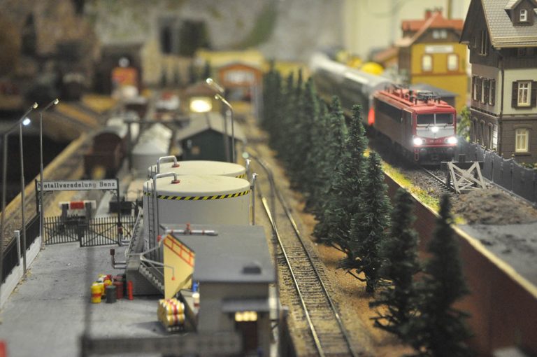 HO scale detail parts - Model railroad layouts plansModel railroad ...