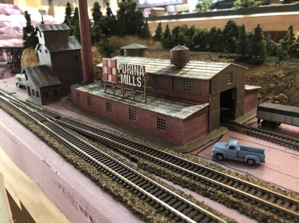 N scale 6x4 layout - Model railroad layouts plansModel railroad layouts ...
