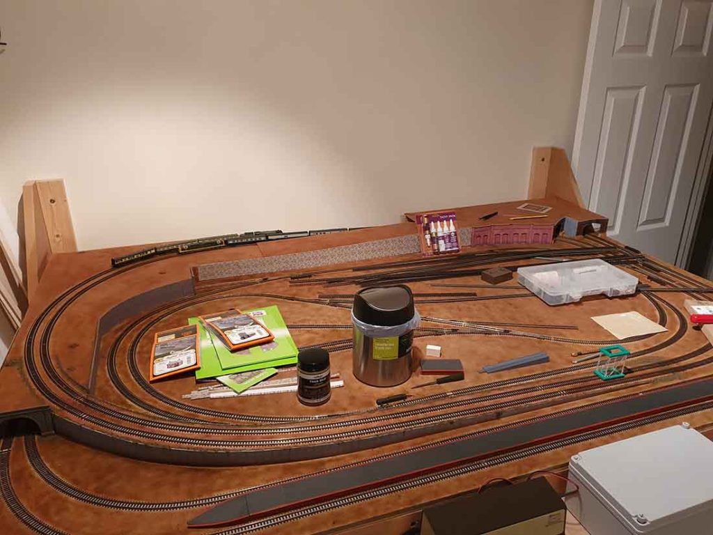 N scale 6x4 layout - Model railroad layouts plansModel railroad layouts ...