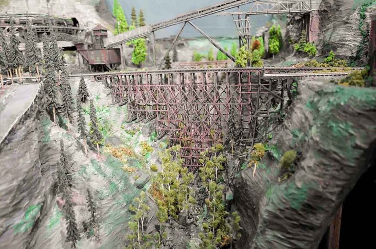 HO scale coal mine - Model railroad layouts plansModel railroad layouts ...
