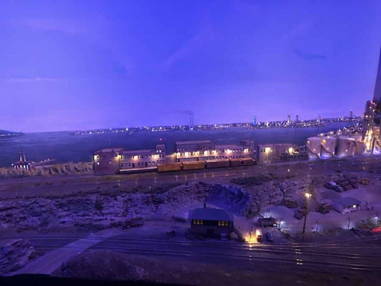 Model railroad LED lights - Model railroad layouts plansModel railroad ...