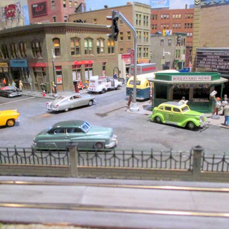 1950s HO scale model railroad - Model railroad layouts plansModel ...