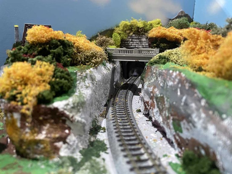 N scale switching layout - Model railroad layouts plansModel railroad ...