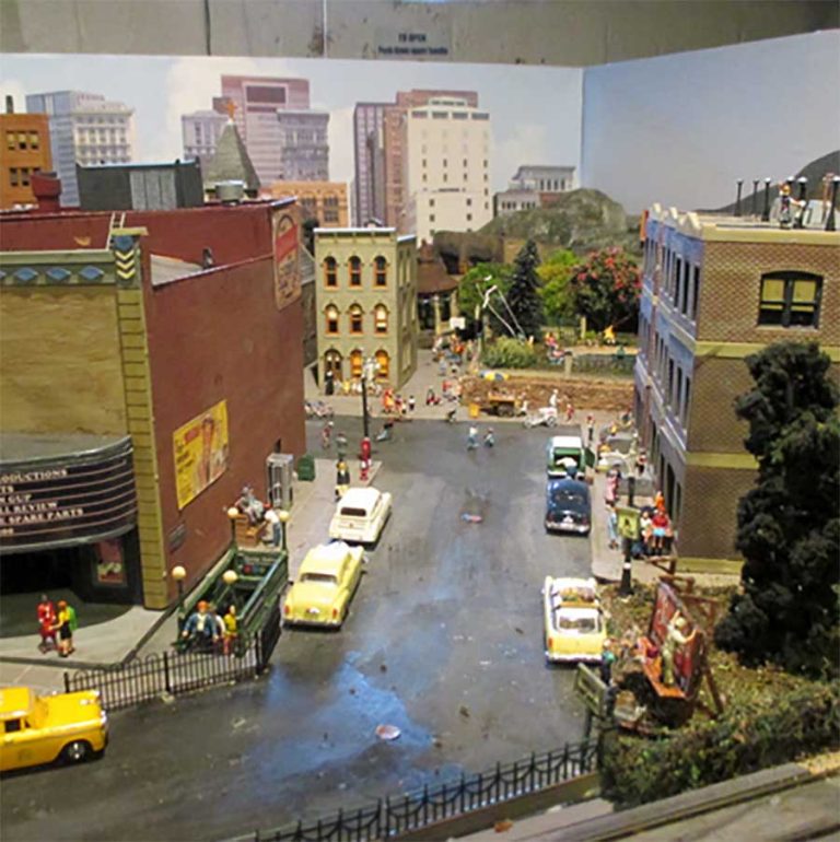 1950s HO scale model railroad - Model railroad layouts plansModel ...