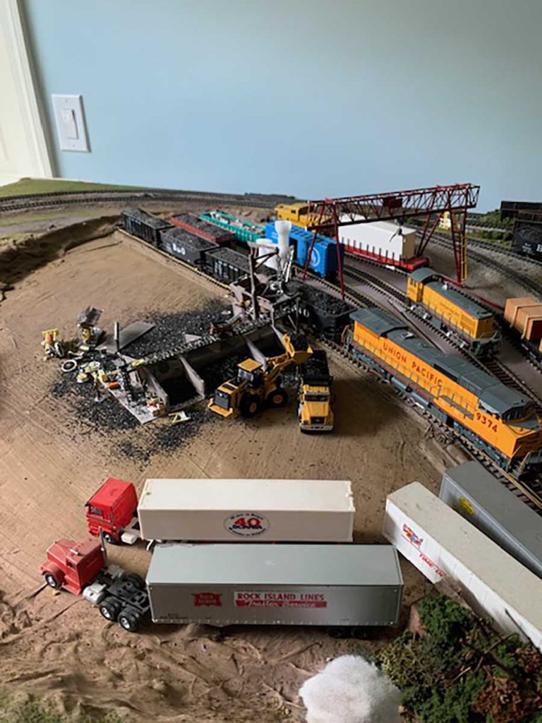 5x9 HO scale layout - Model railroad layouts plansModel railroad layouts plans