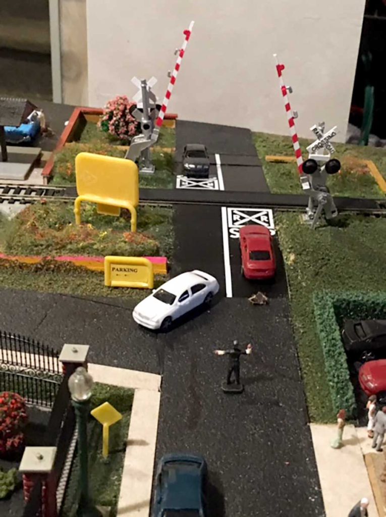 Model train 3D backdrop - Model railroad layouts plansModel railroad ...