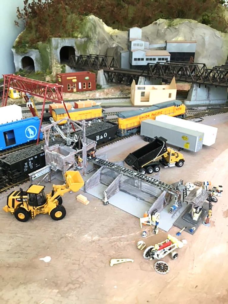 5x9 HO scale layout - Model railroad layouts plansModel railroad layouts plans