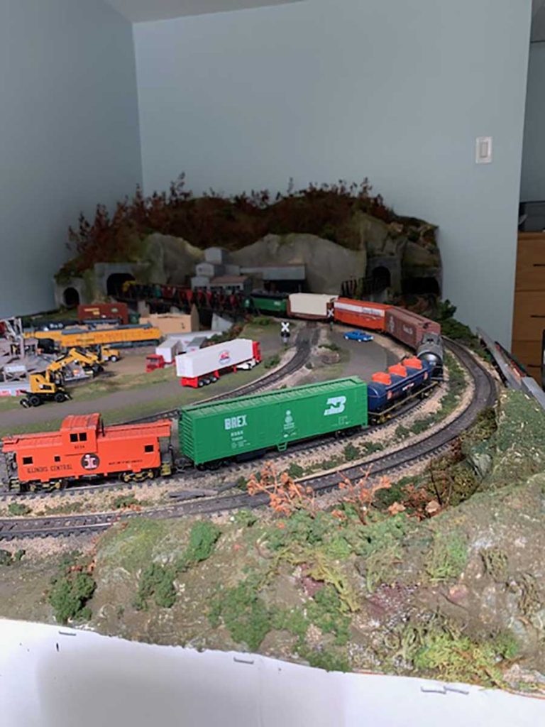 5x9 HO scale layout - Model railroad layouts plansModel railroad layouts plans