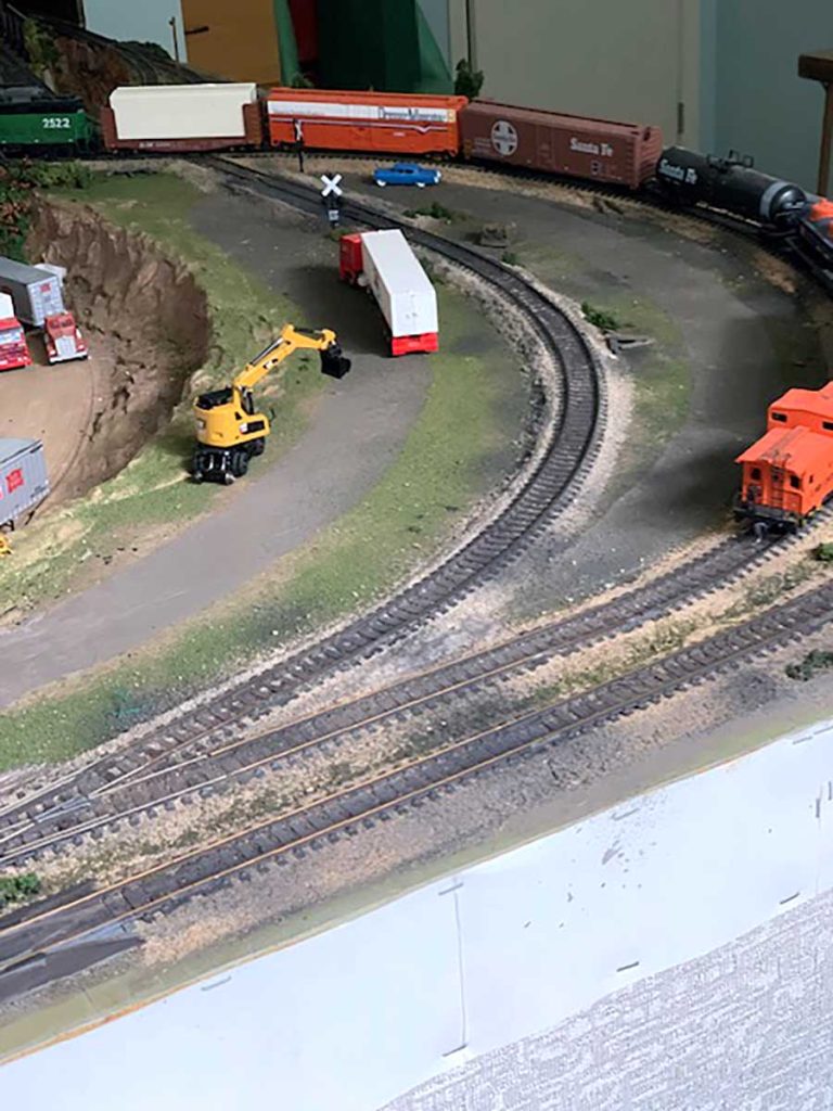 5x9 HO scale layout - Model railroad layouts plansModel railroad layouts plans