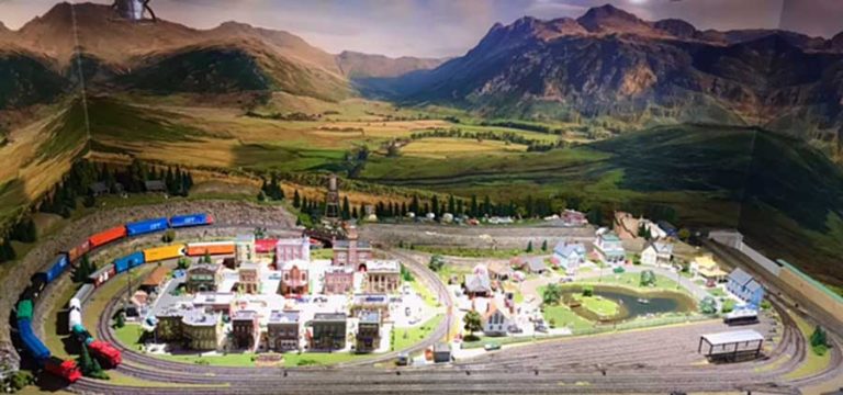 HO scale loop - Model railroad layouts plansModel railroad layouts plans