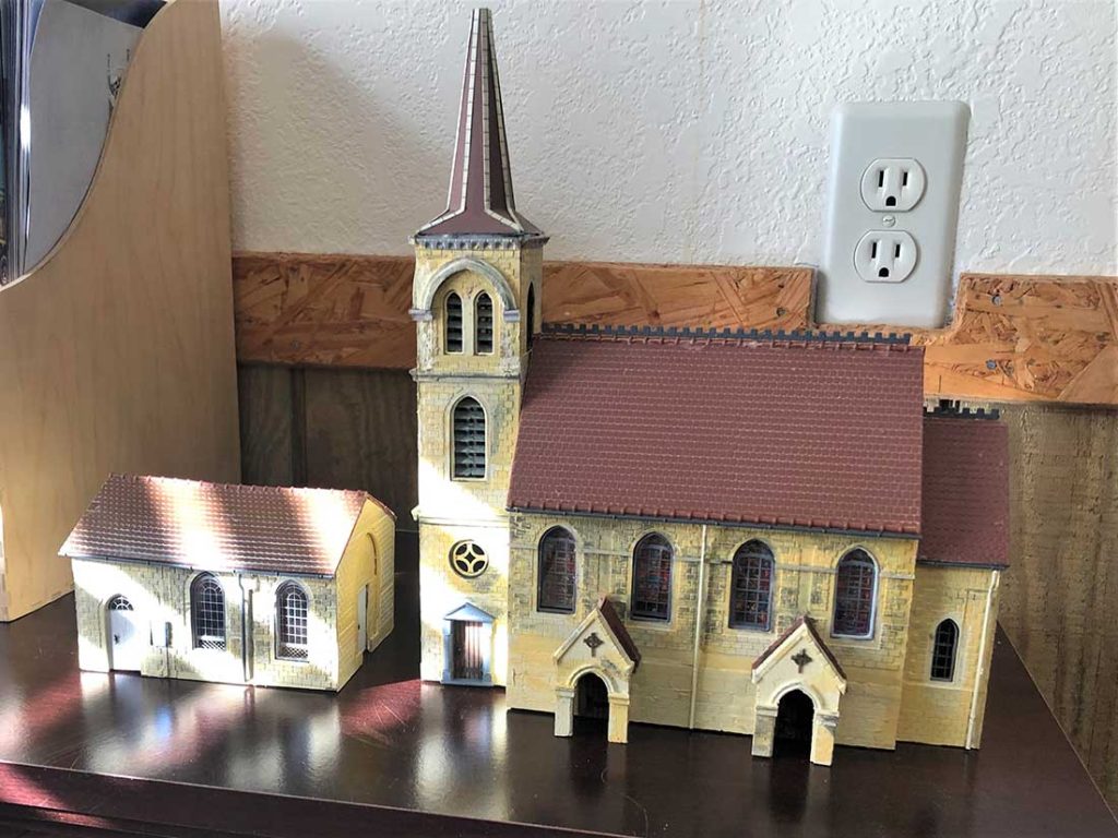 Church kit build - Model railroad layouts plansModel railroad layouts plans