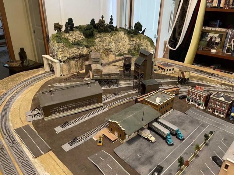 N scale steam layout - Model railroad layouts plansModel railroad ...