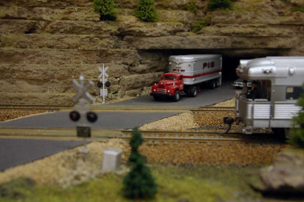 35x15 HO scale - Model railroad layouts plansModel railroad layouts plans