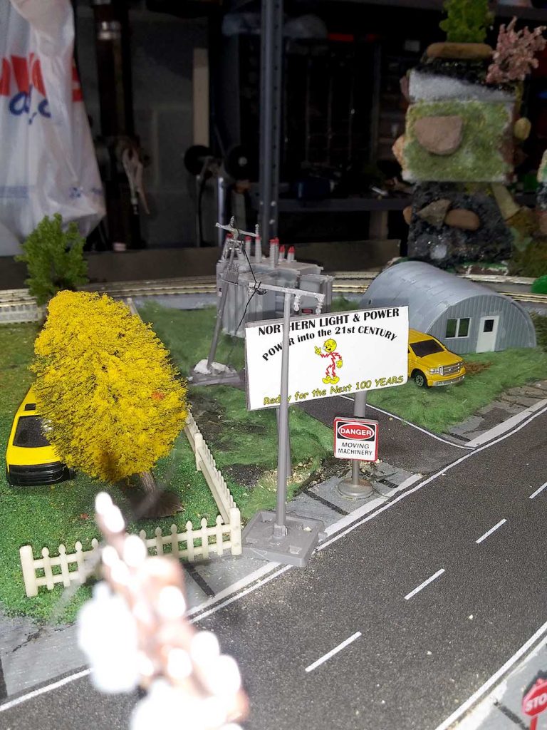 HO scale 4x11 layout - Model railroad layouts plansModel railroad ...