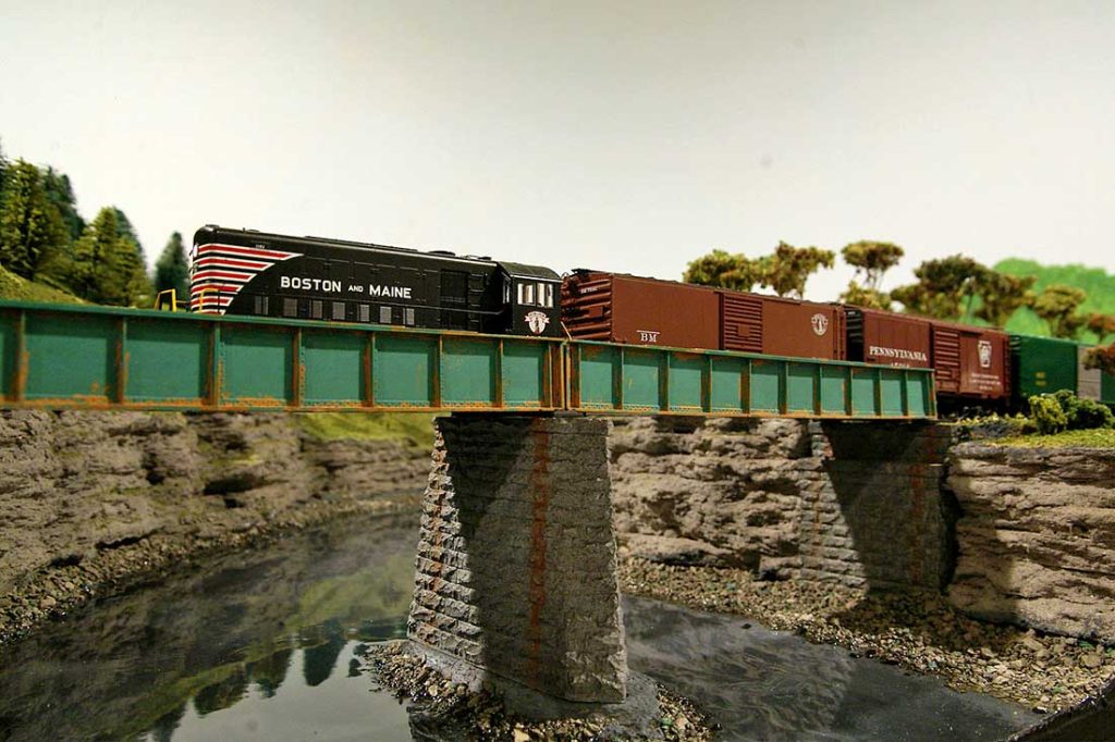 HO scale Boston and Maine - Model railroad layouts plansModel railroad ...