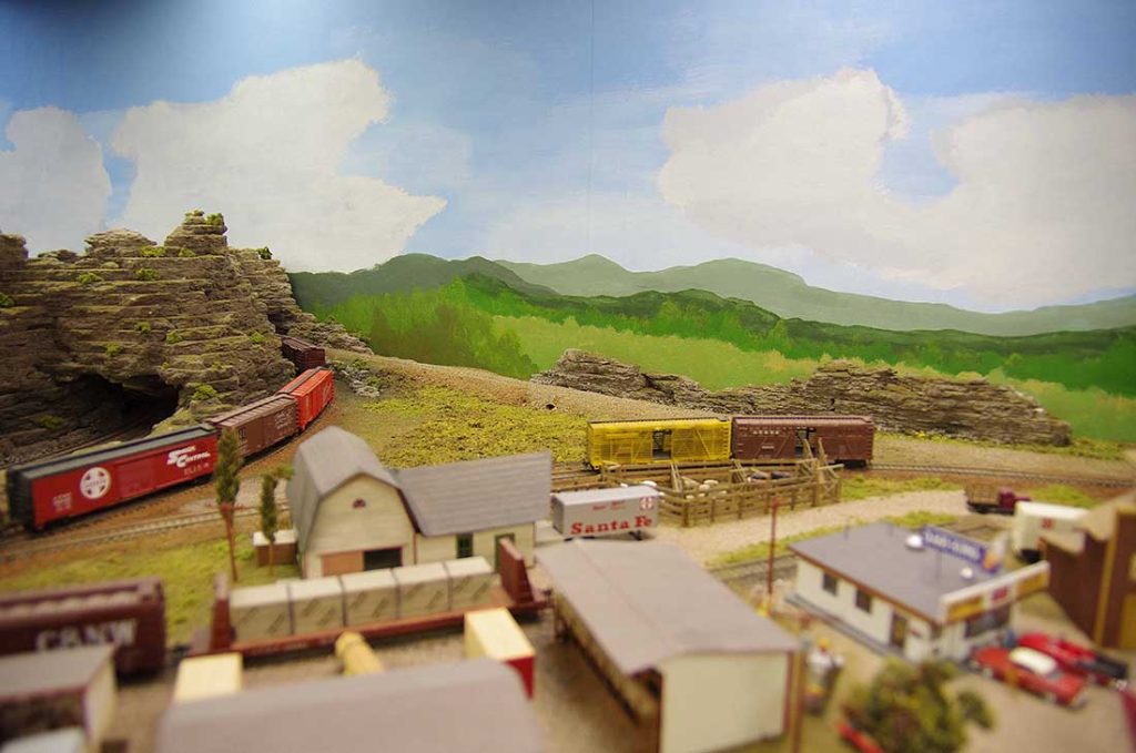 HO model railroad scenery - Model railroad layouts plansModel railroad ...