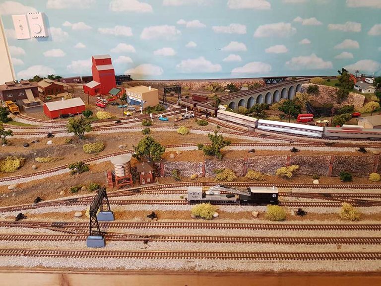 More model train layout tips - Model railroad layouts plansModel ...