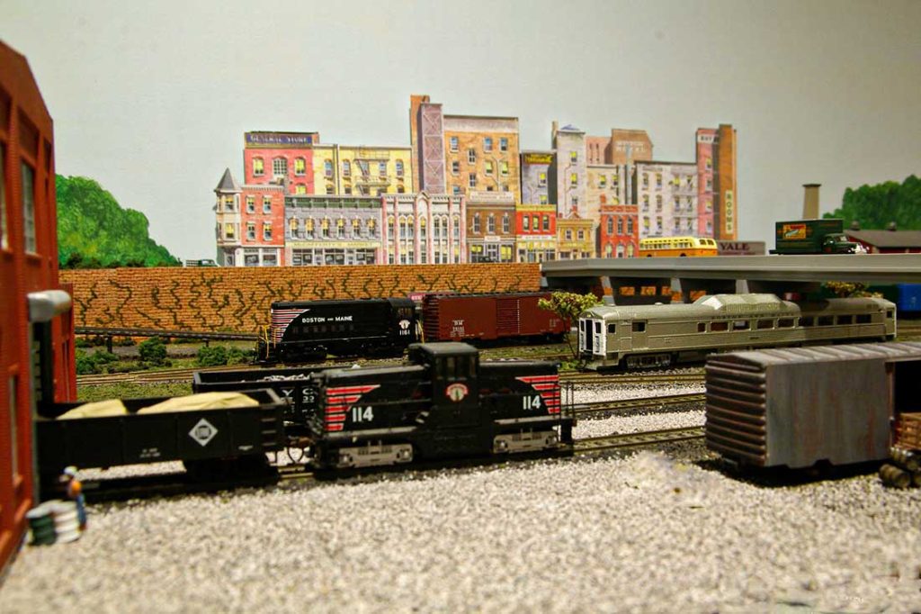 HO scale switcher - Model railroad layouts plansModel railroad layouts ...