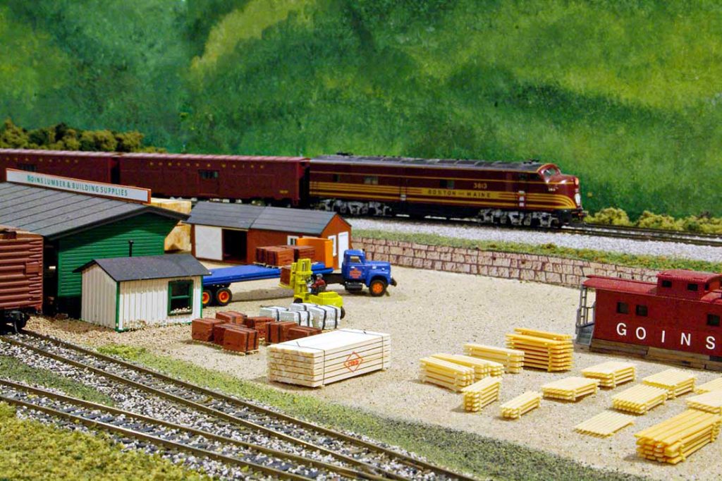 HO scale switcher - Model railroad layouts plansModel railroad layouts ...