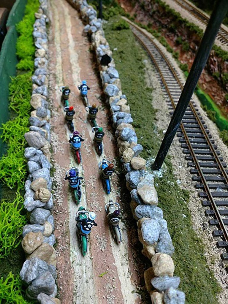 Steam HO scale - Model railroad layouts plansModel railroad layouts plans