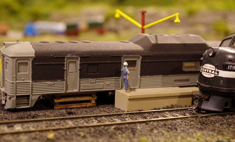 HO scale switcher - Model railroad layouts plansModel railroad layouts ...