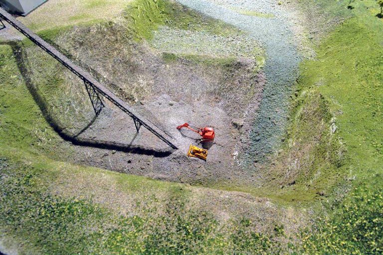 HO scale layout 14x4 - Model railroad layouts plansModel railroad ...