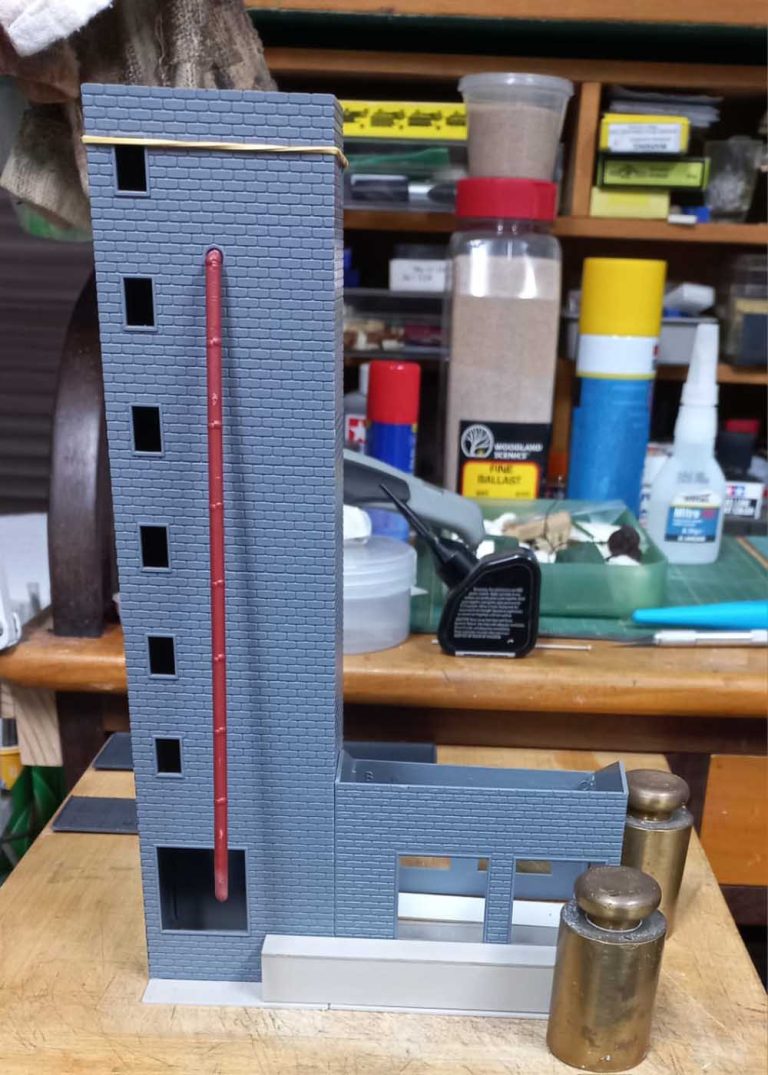 Model grain silo kitbash - Model railroad layouts plansModel railroad ...