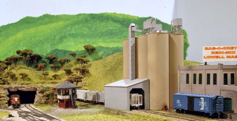 HO scale freight yard - Model railroad layouts plansModel railroad ...