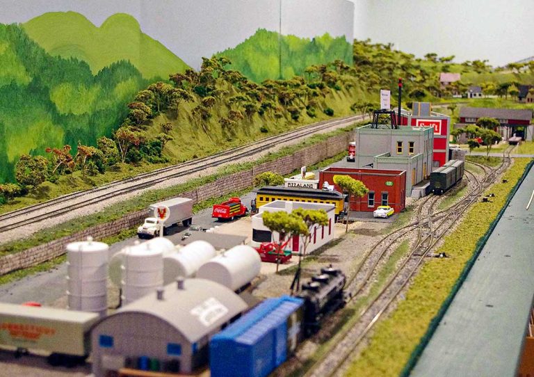 HO scale switcher - Model railroad layouts plansModel railroad layouts ...