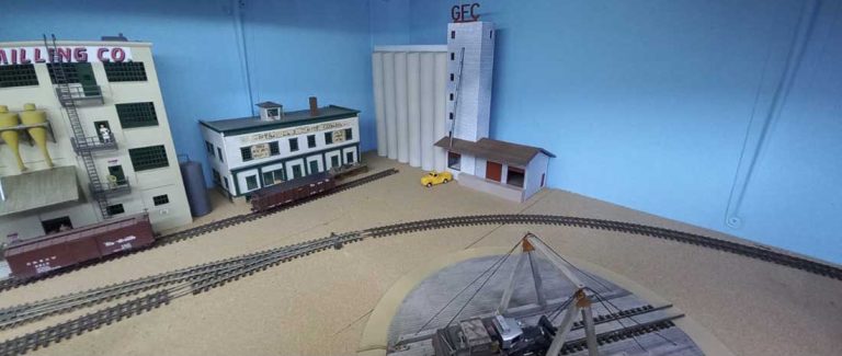 Model grain silo kitbash - Model railroad layouts plansModel railroad ...