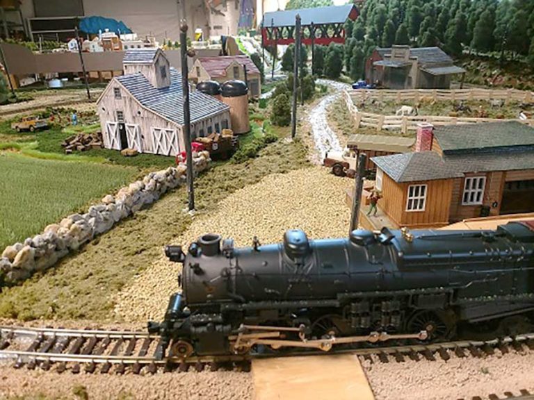 Steam HO scale - Model railroad layouts plansModel railroad layouts plans