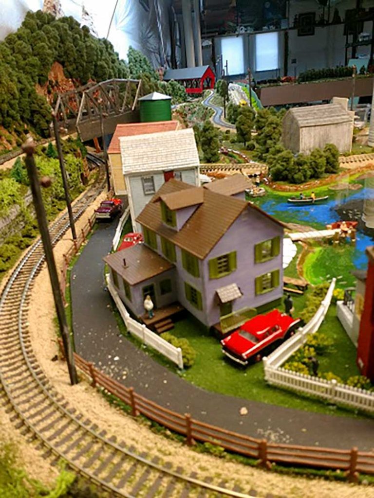 Steam HO scale - Model railroad layouts plansModel railroad layouts plans