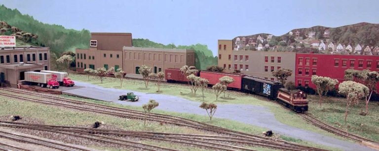 HO scale freight yard - Model railroad layouts plansModel railroad ...