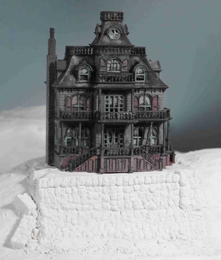 HO scale haunted house - Model railroad layouts plansModel railroad ...