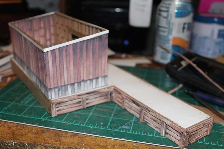 Free HO scale cardstock buildings - Model railroad layouts plansModel ...