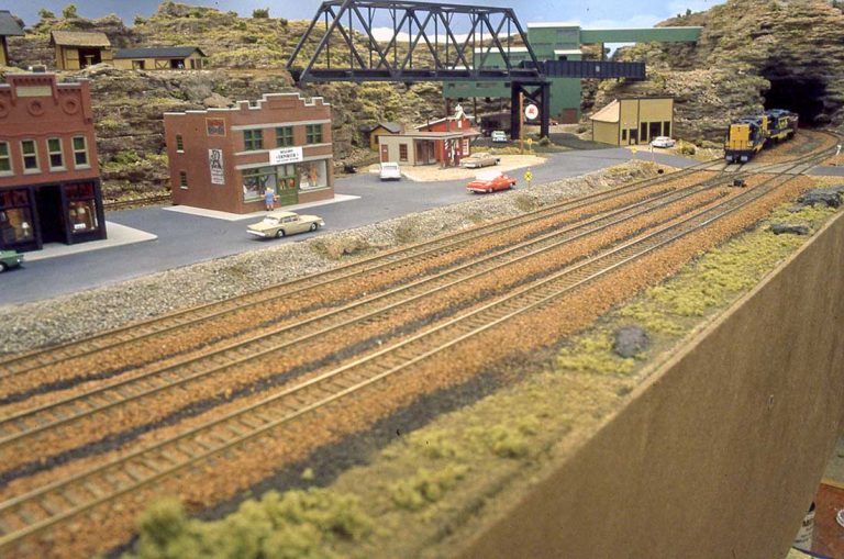 HO scale roads - Model railroad layouts plansModel railroad layouts plans