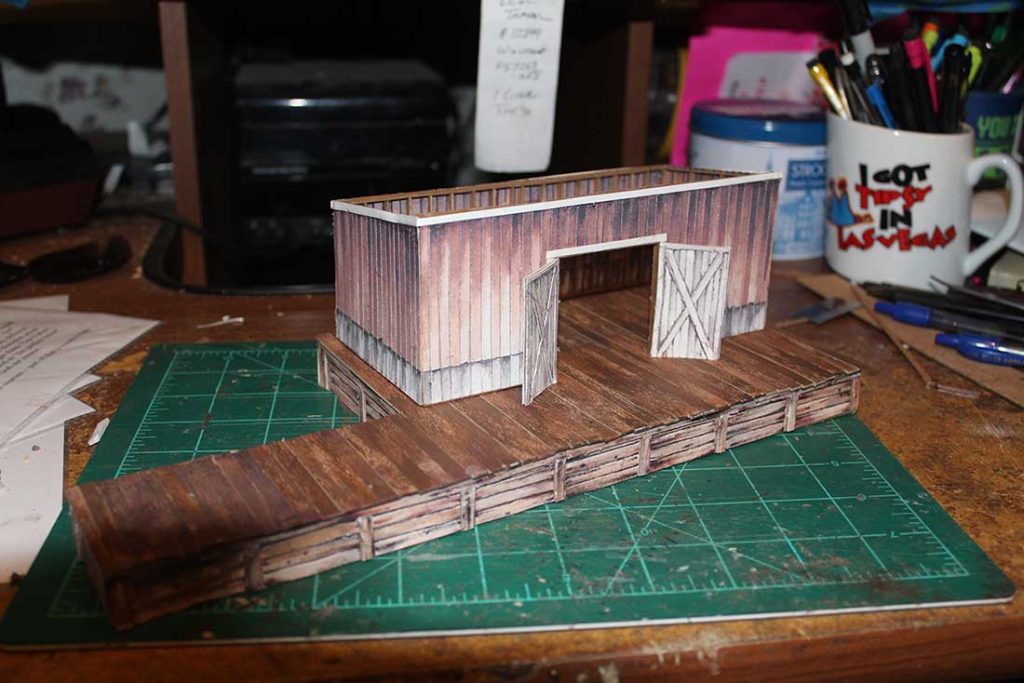 Free HO scale cardstock buildings - Model railroad layouts plansModel ...