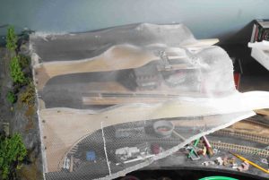 HO scale haunted house - Model railroad layouts plansModel railroad ...