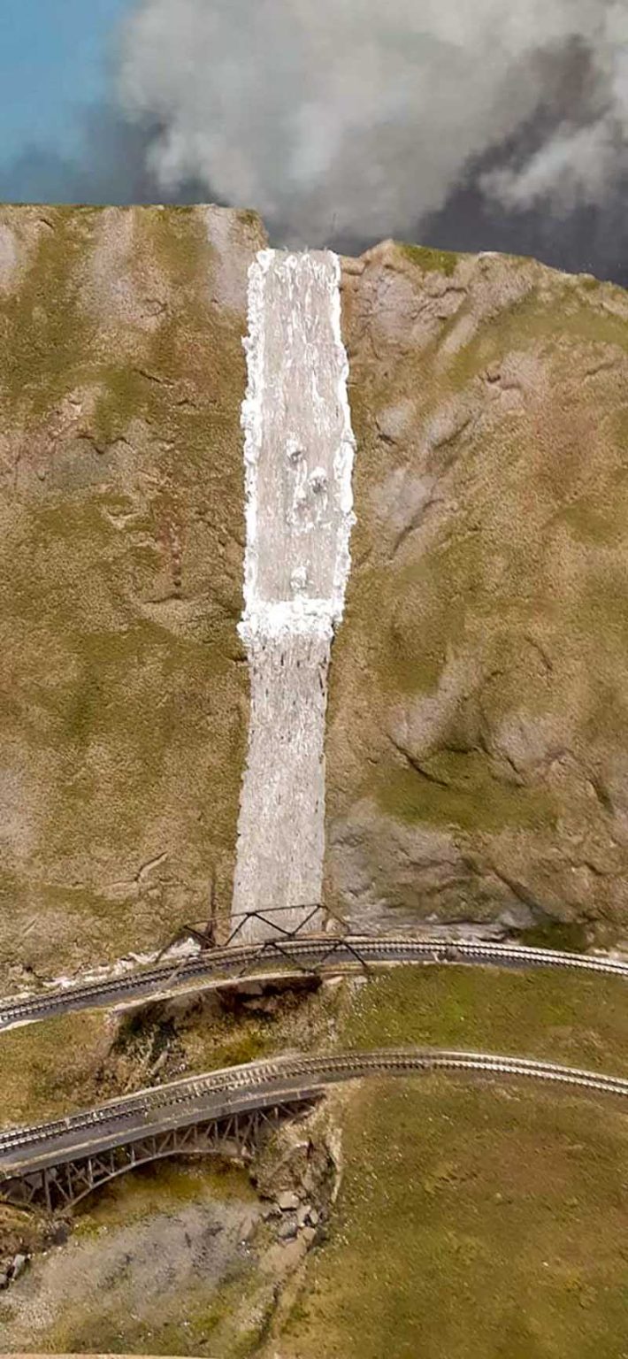 Model train waterfall - Model railroad layouts plansModel railroad ...