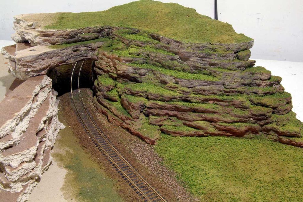 Model railroad rocks - Model railroad layouts plansModel railroad ...