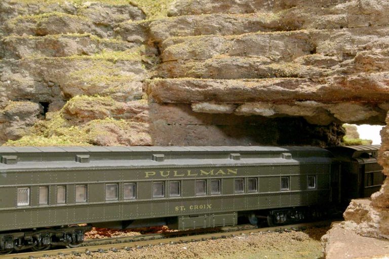Model railroad rocks - Model railroad layouts plansModel railroad ...