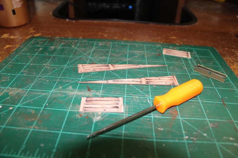 Free HO scale cardstock buildings - Model railroad layouts plansModel ...